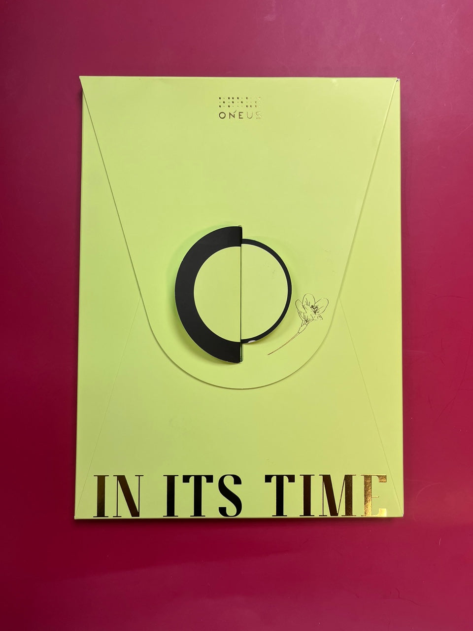 ONEUS - [IN ITS TIME] AUTOGRAPHED ALBUM – KPOP Store in USA
